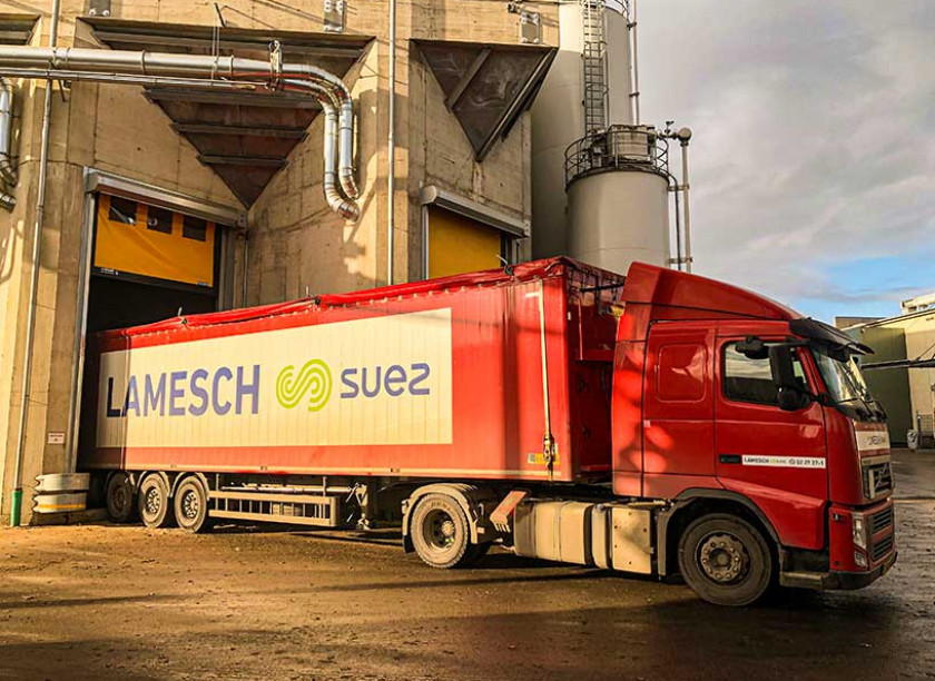 Services pour les communes, entreprises et industries, professionnels ...